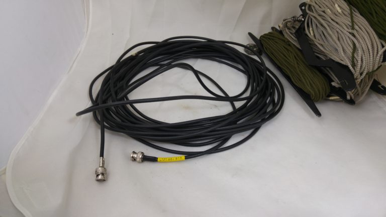 Harris LMT HF dipole army antenna | ElectronicNoobBlog